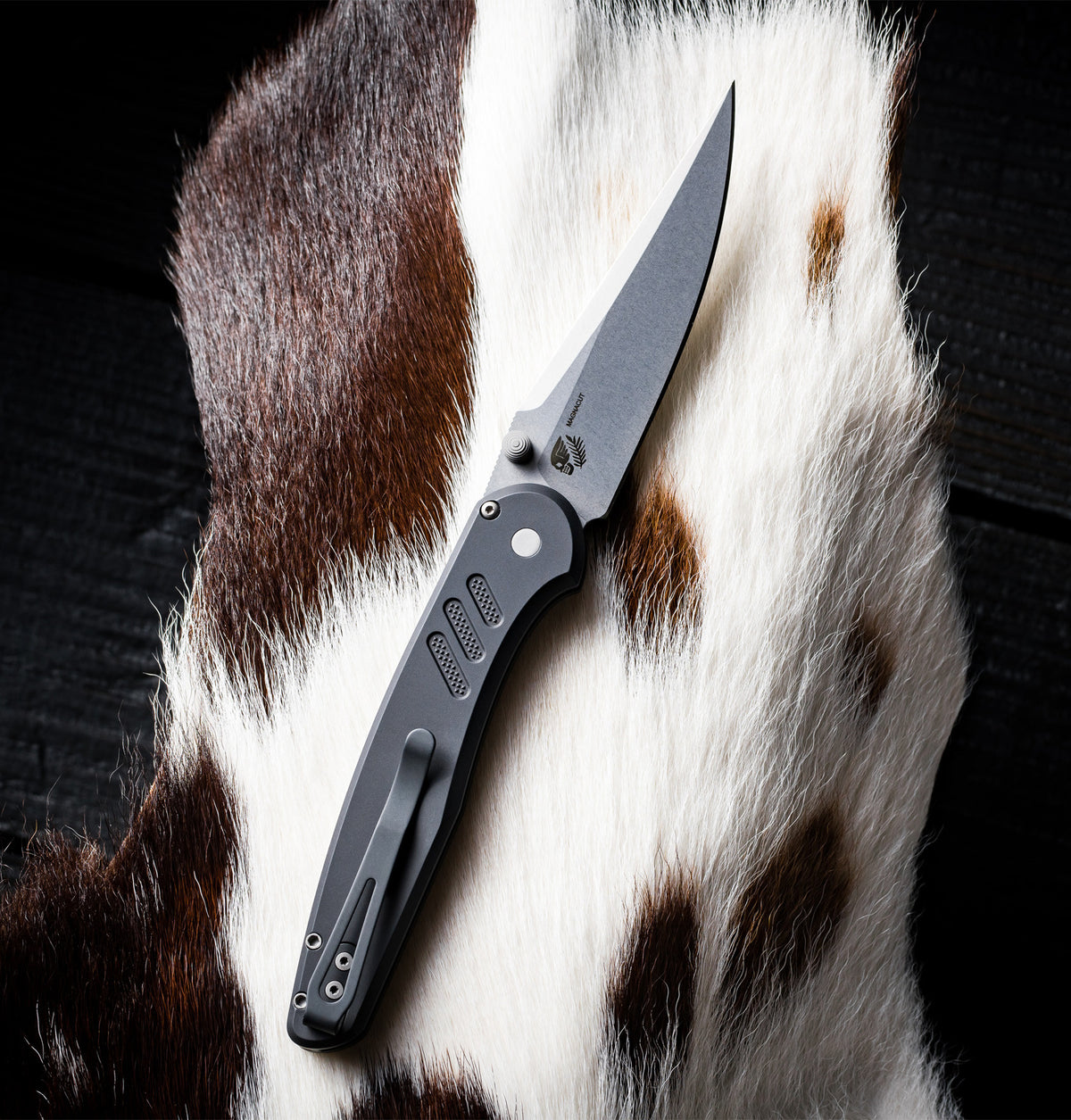 Pro-Tech Avalon Button Lock Knife Knurled Black Alluminum Handles (4.2 ...
