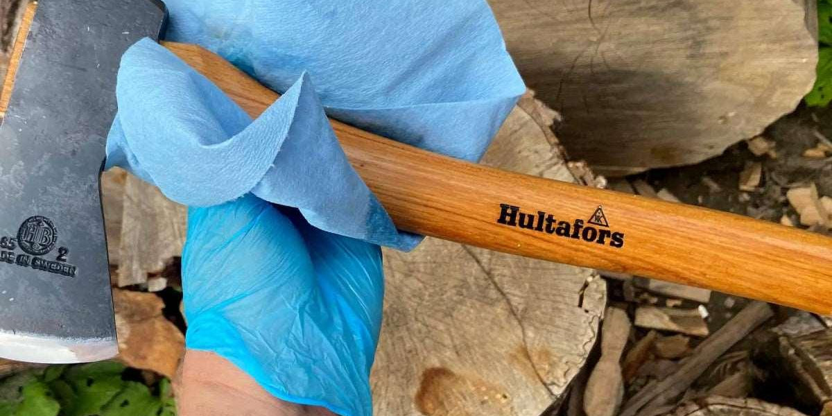 Axe Cleaning & Conditioning - NORTH RIVER OUTDOORS